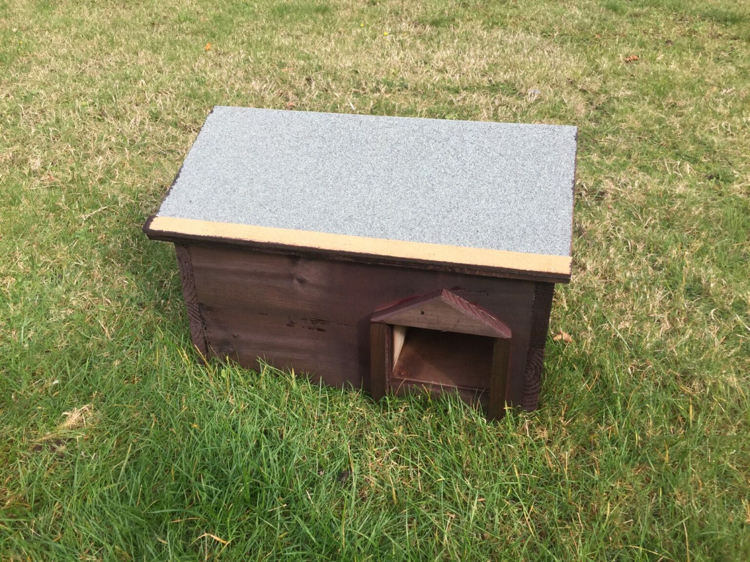 Adults - make a hedgehog house - Great British Woodshop